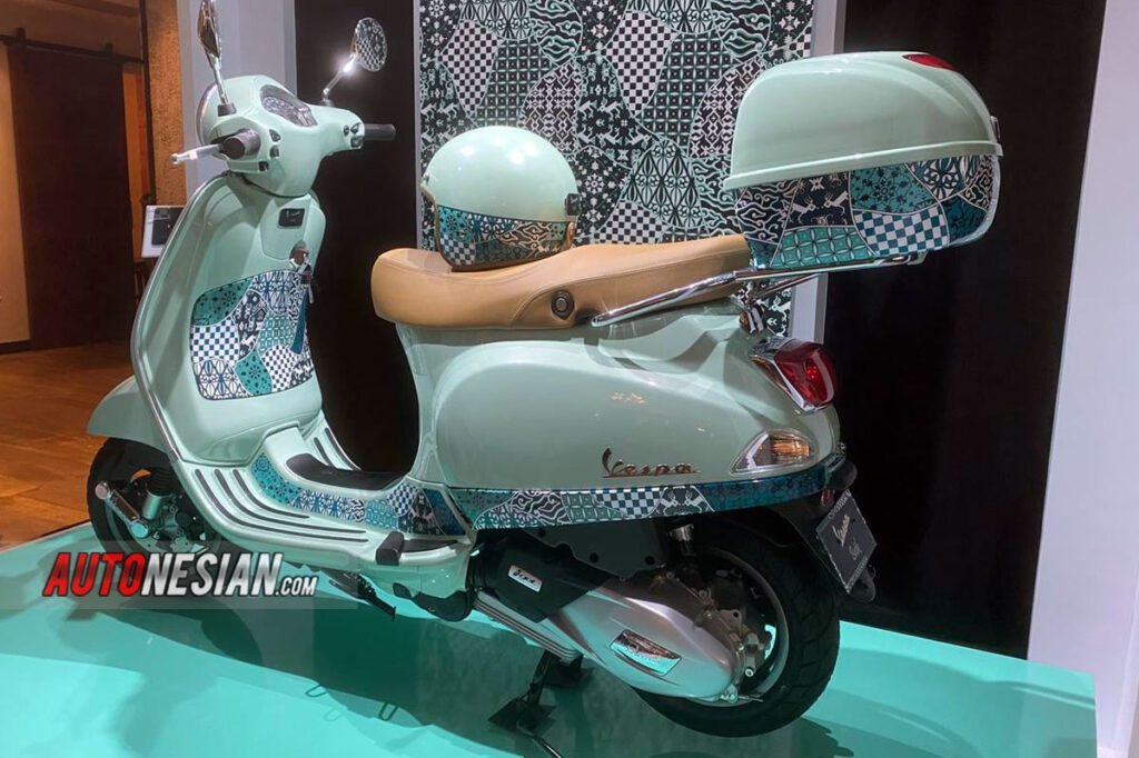 Resmi Hadir, Vespa Batik Tawarkan Balutan Budaya Khas Indonesia - Autonesian.com